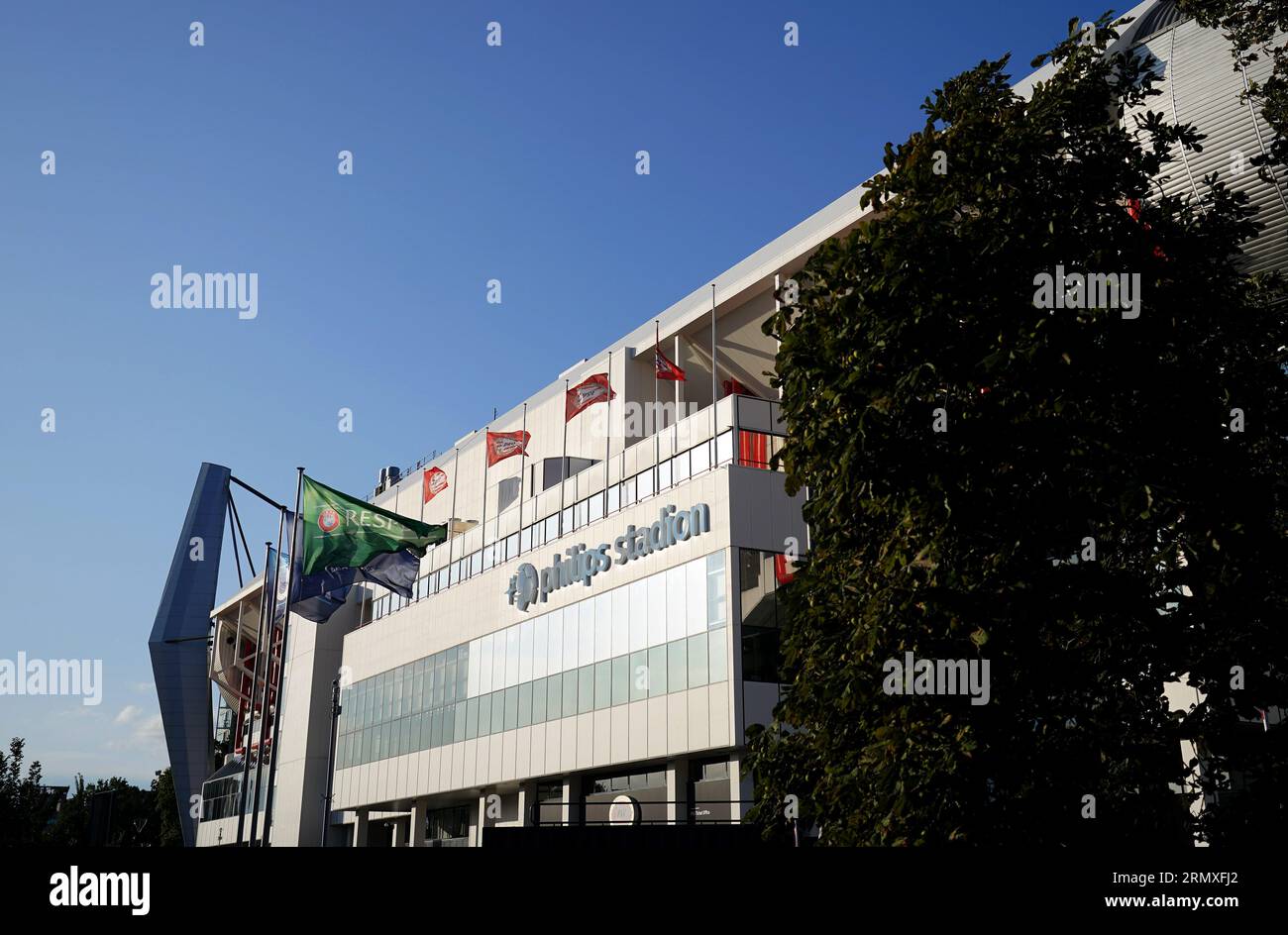 Philips stadium eindhoven outside hi-res stock photography and images ...