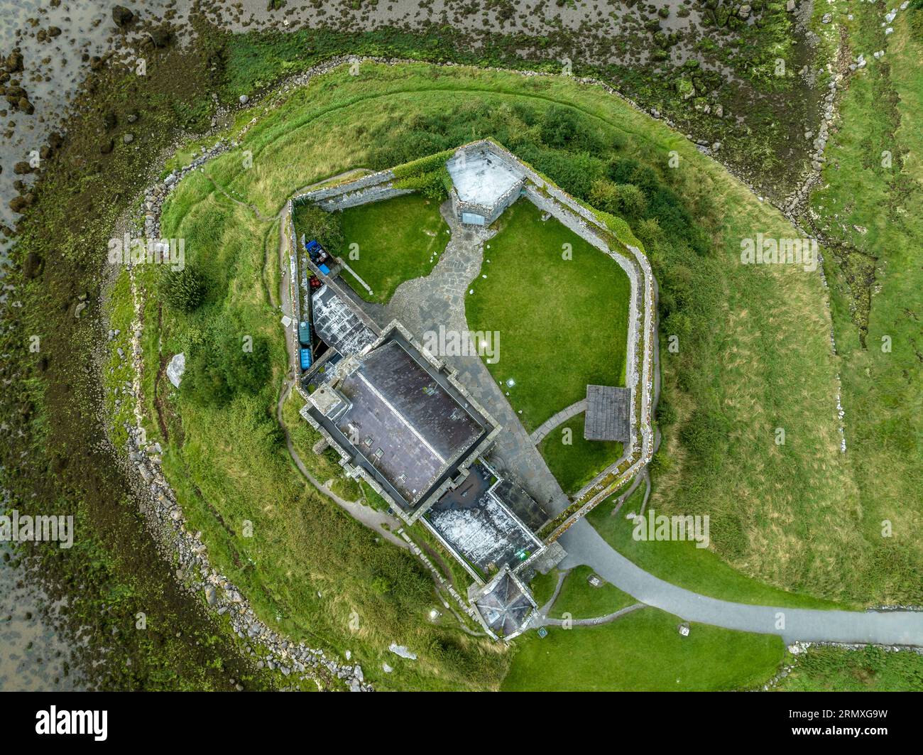 Irish promontory fort hi-res stock photography and images - Alamy