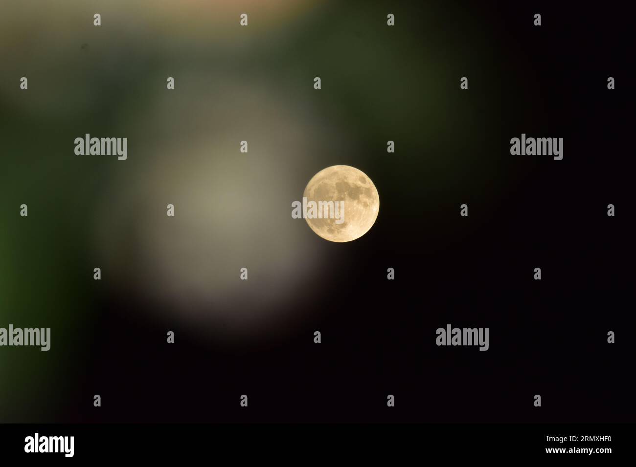 The 'Blue Moon' embraces Earth in a rare and stunning display over the ...