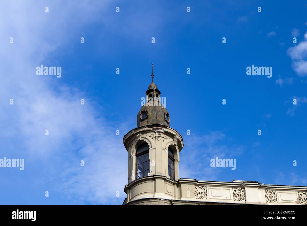 Top of building and blue sky Stock Photo - Alamy