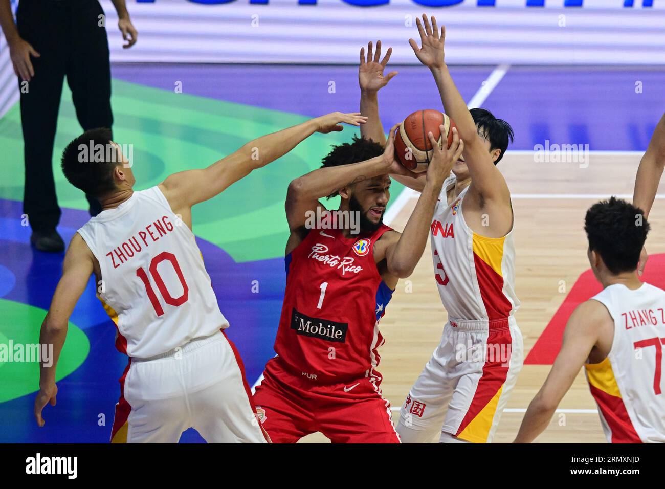 Quezon City, Philippines. 30th Aug, 2023. Peng Zhou (L), Mingxuan Hu (R ...