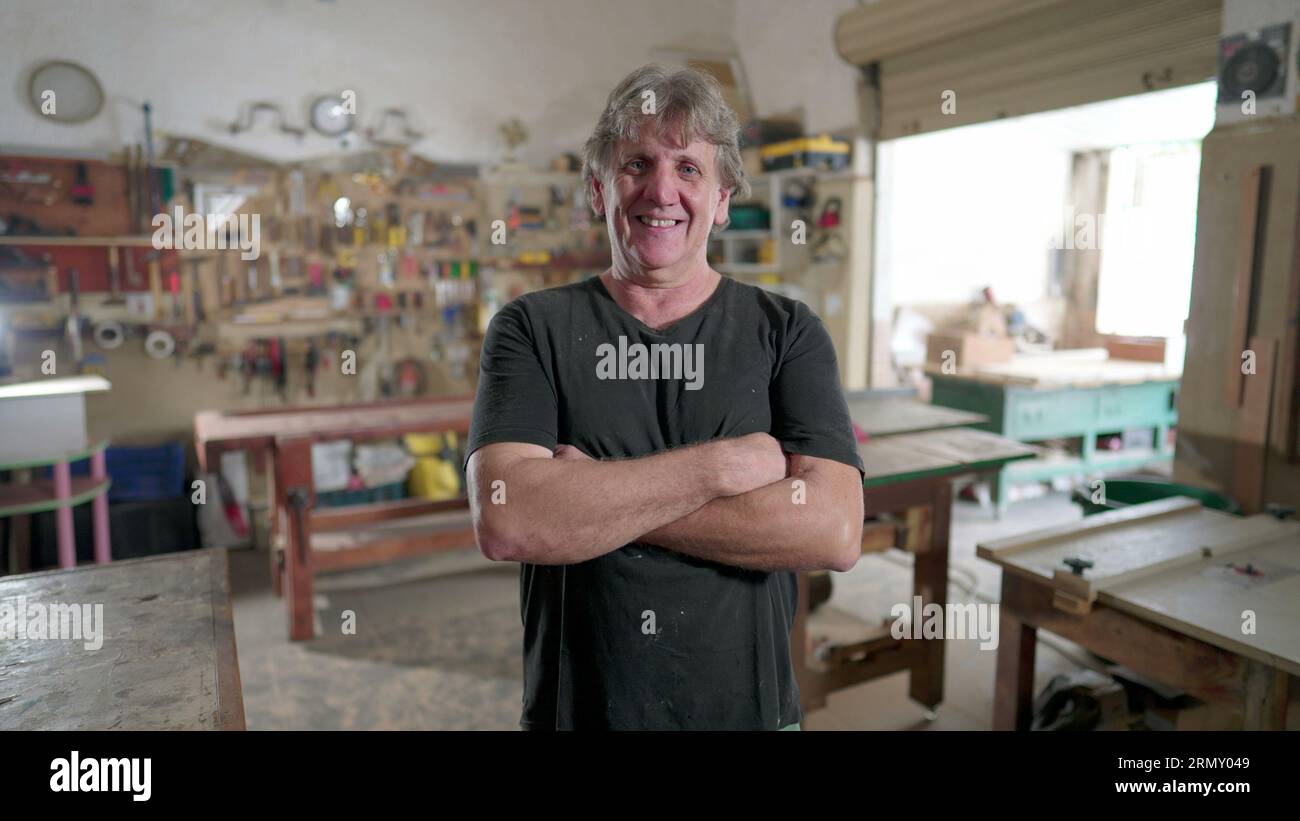 Portrait senior carpenter standing inside hi-res stock photography and ...
