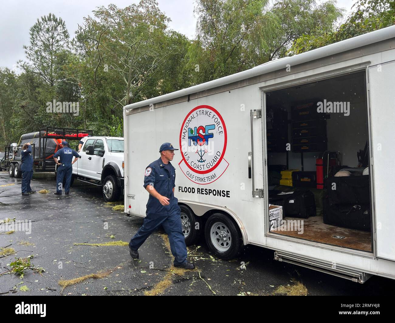 Emergency response trailers hi-res stock photography and images - Alamy