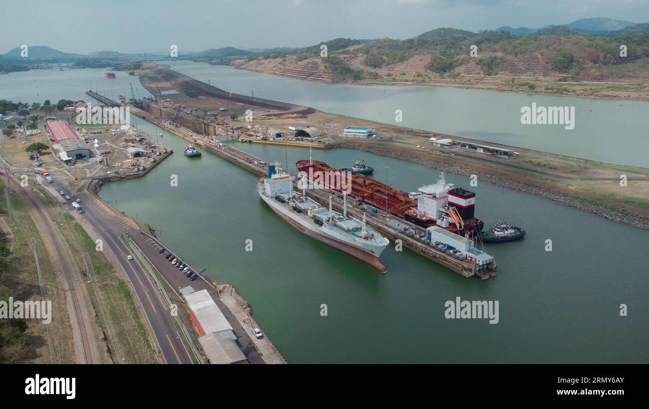 Panama's canal hi-res stock photography and images - Alamy