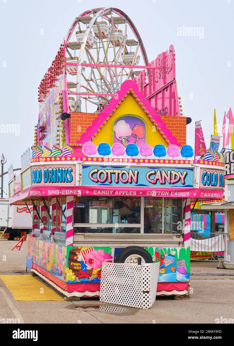 Concession stand hi-res stock photography and images - Alamy