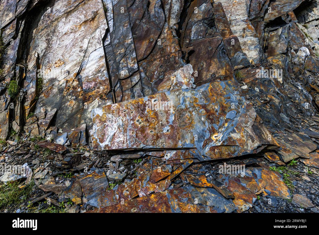 The slate rock in the Caucasus can shimmer in many colors. Chesho ...