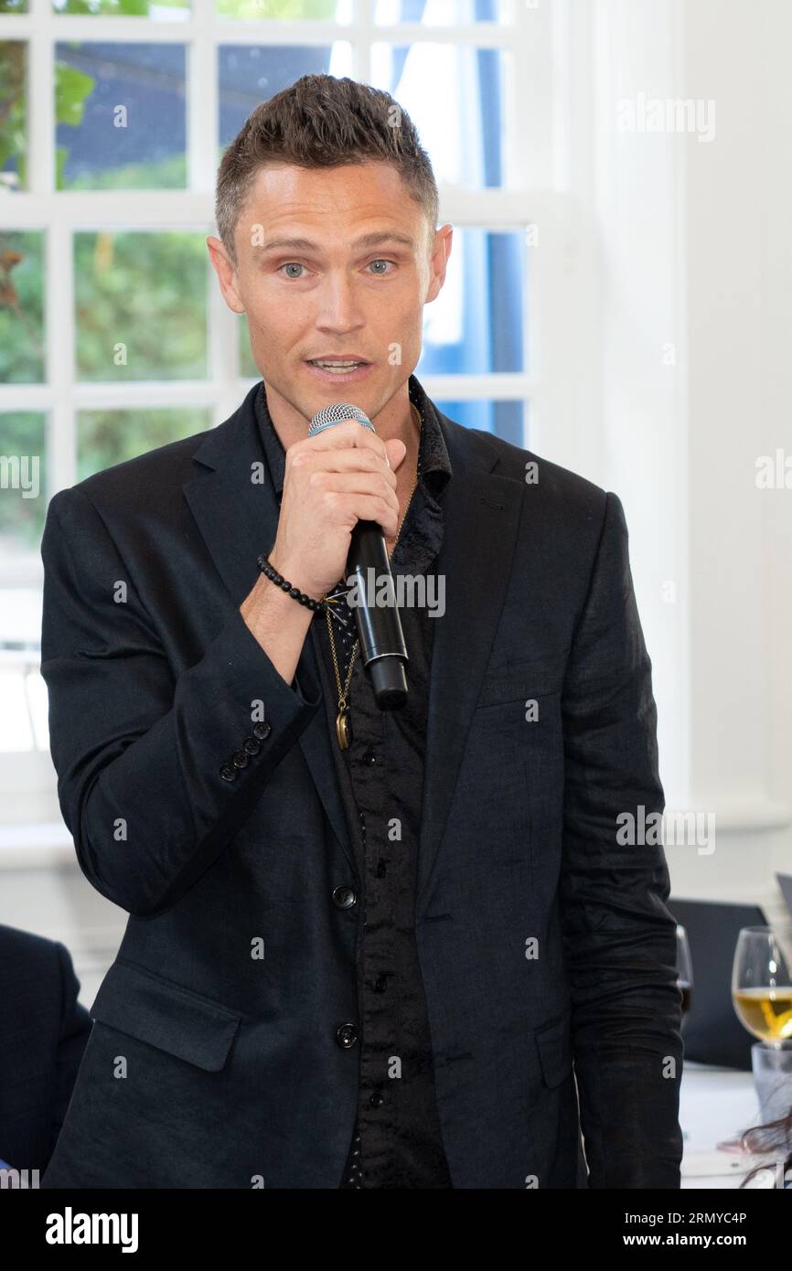 Jonathan barry hi-res stock photography and images - Alamy