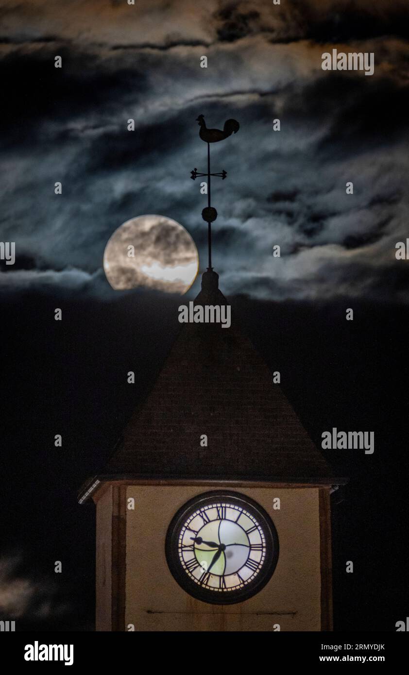 Lauder, Scottish Borders, UK. 30th Aug, 2023. The supermoon ‘Blue'Moon ...