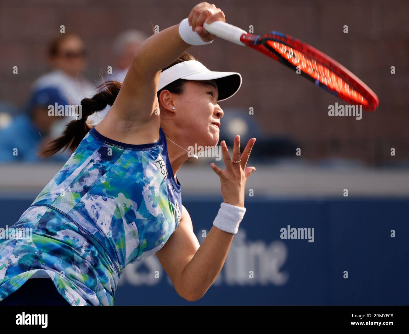 Flushing Meadow, United Stated. 30th Aug, 2023. Lin Zhu of China serves ...