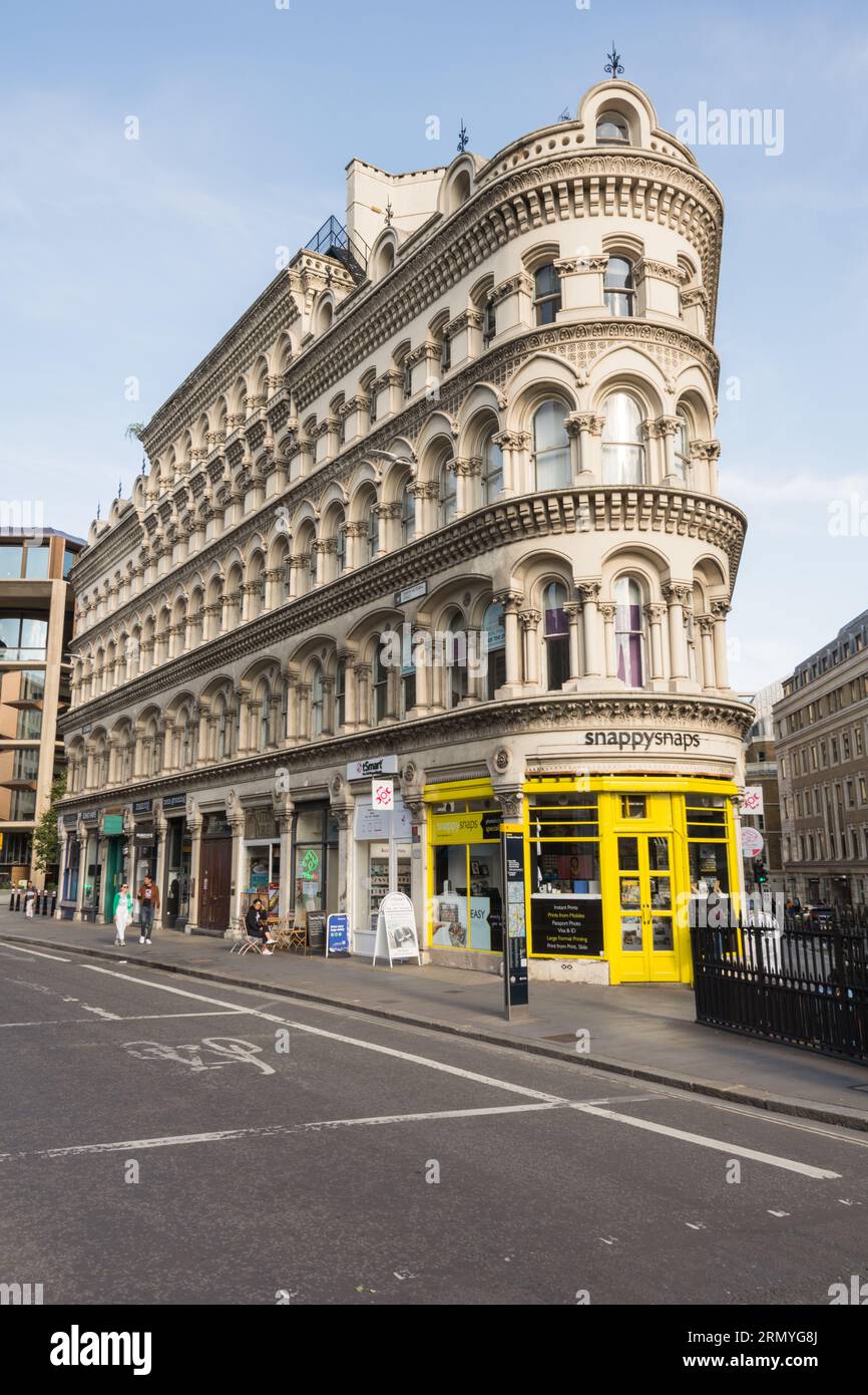 Snappy Snaps, Albert Buildings, Queen Victoria St, London, EC4, England ...