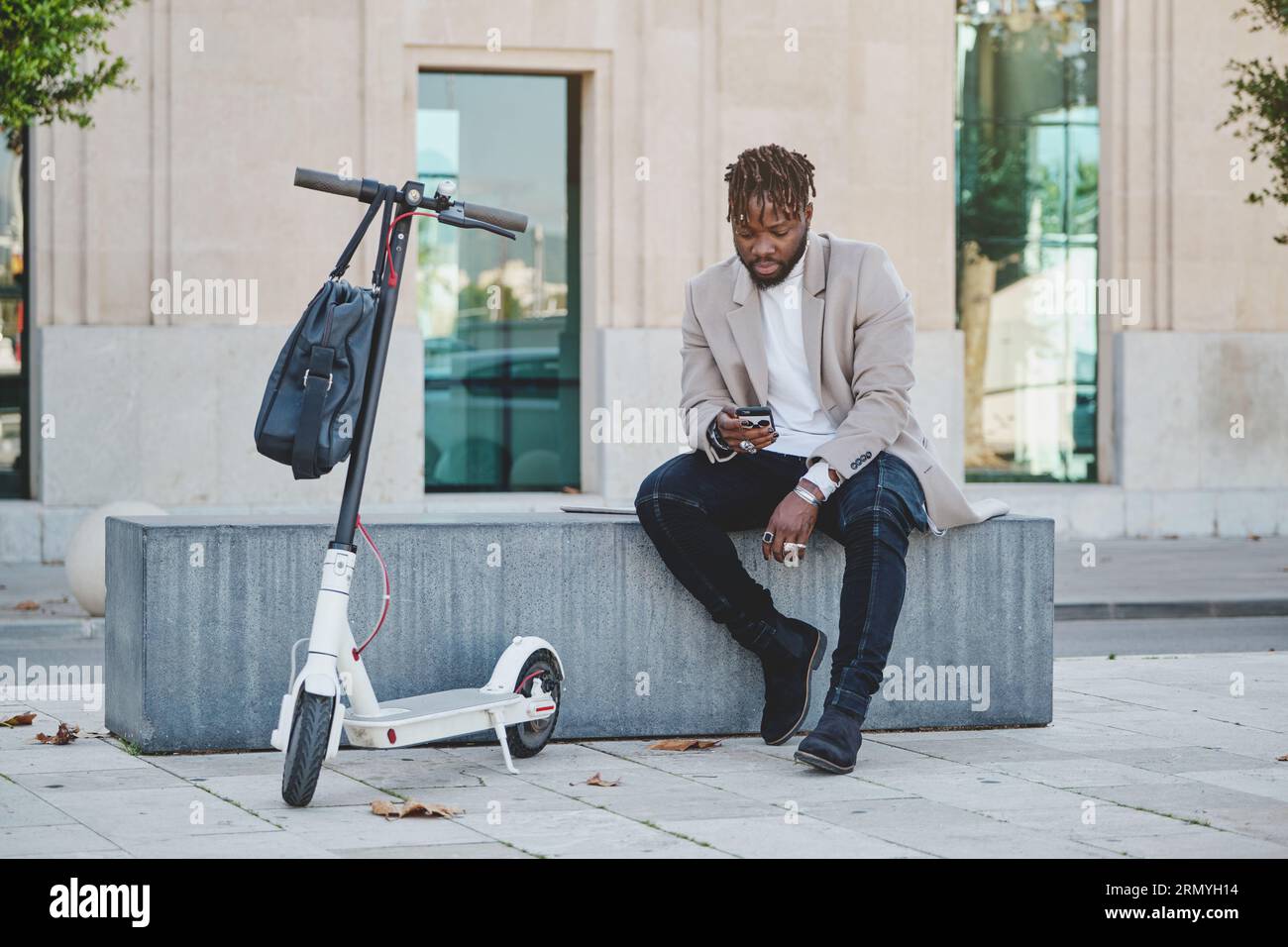 Casual young man leaving bench hi-res stock photography and images - Alamy