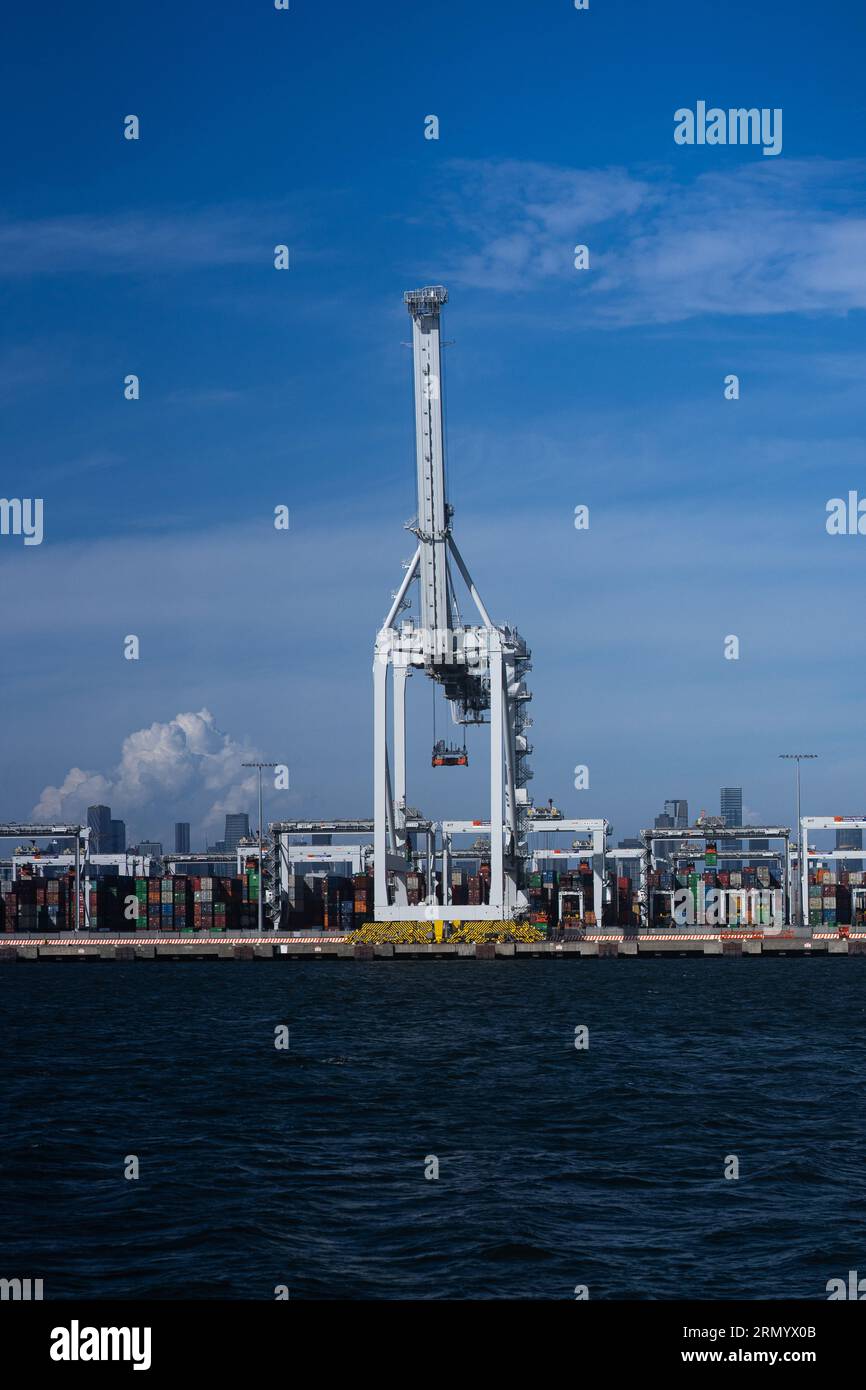 Pictures from the Port of Meblurne on a fine sunny day focussed on a ...