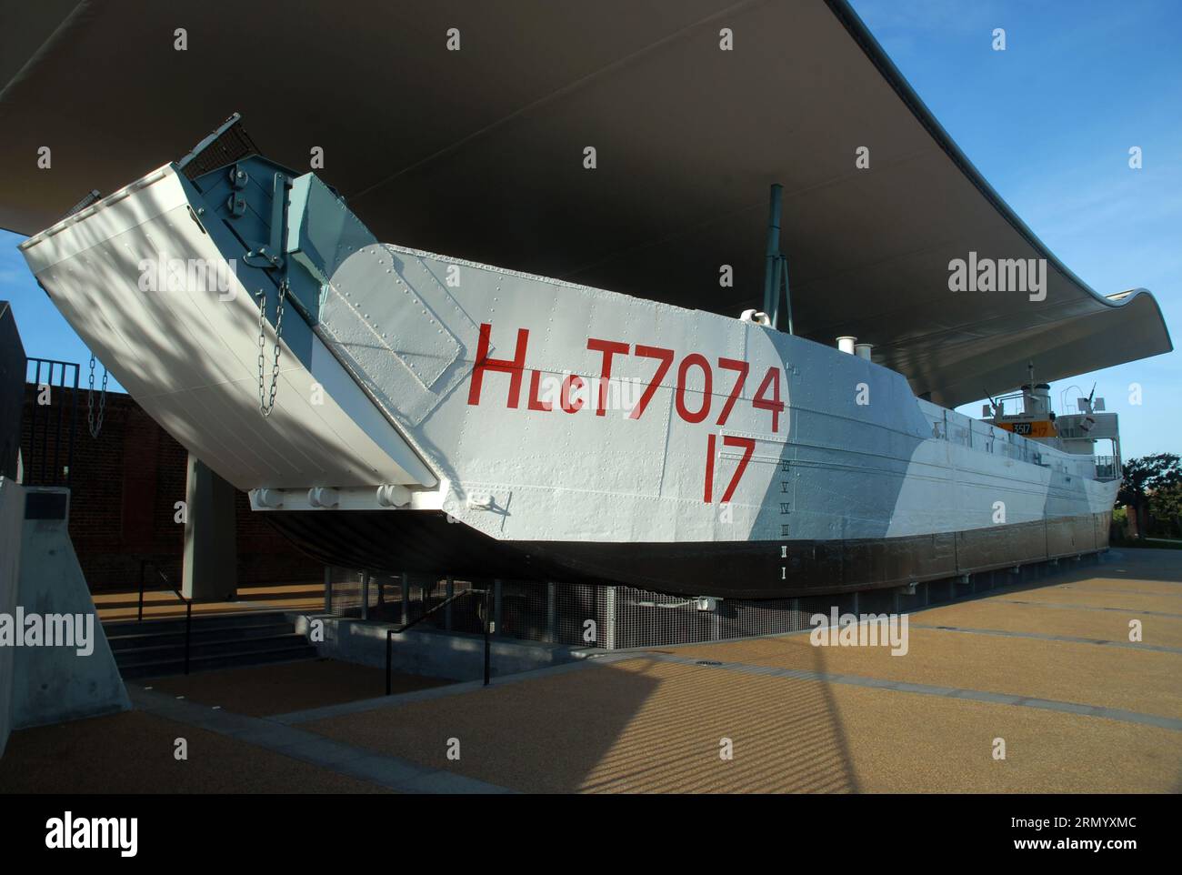 Lct 7074 d day landing craft hi-res stock photography and images - Alamy
