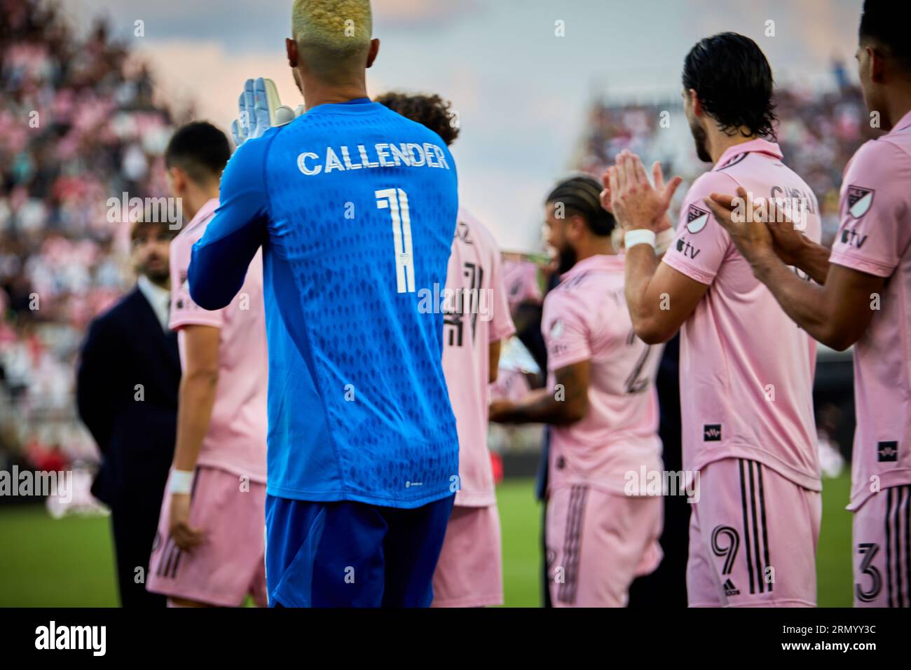 Lionel messi world cup trophy hi-res stock photography and images - Alamy