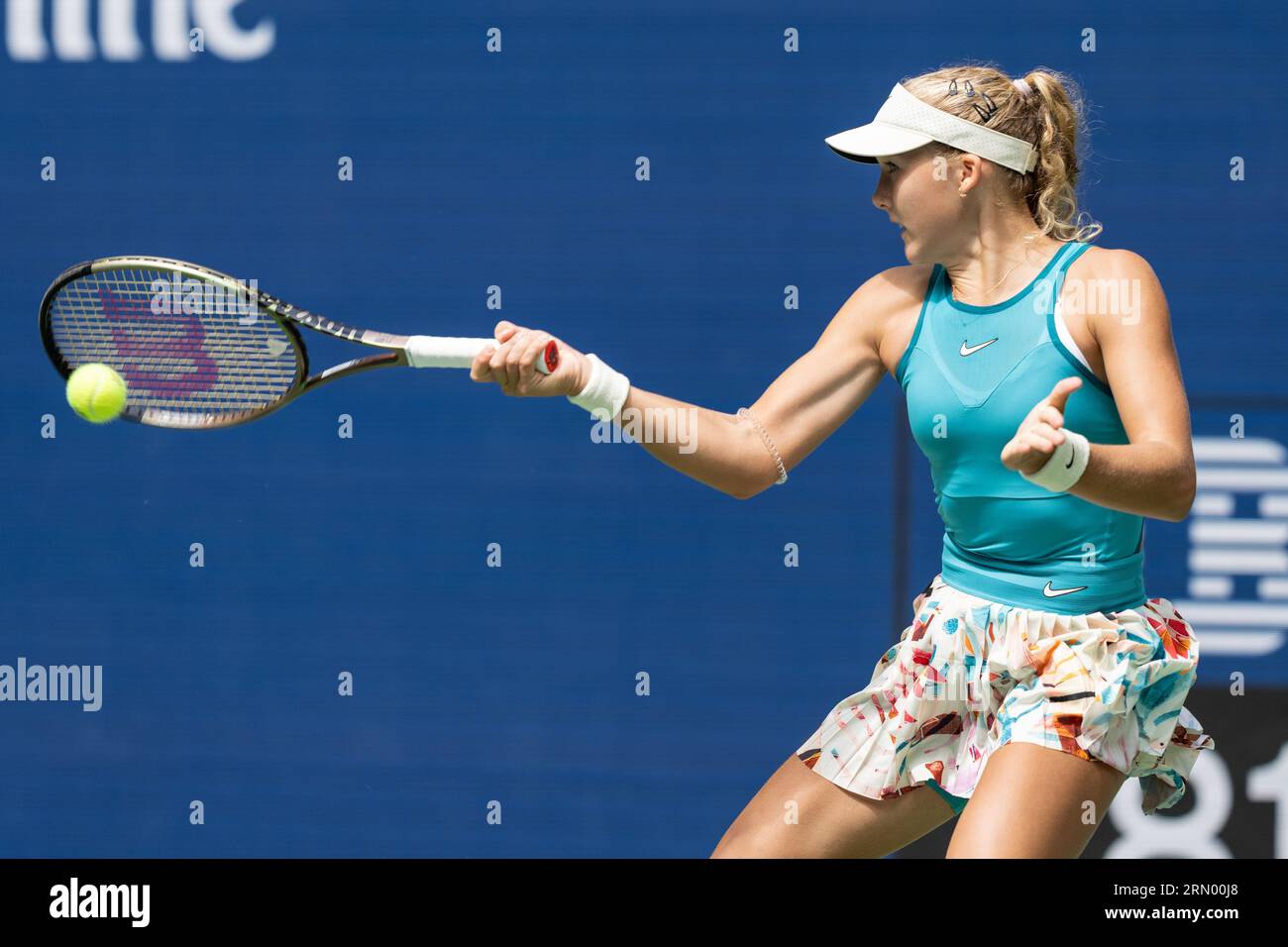 Mirra andreeva hi-res stock photography and images - Alamy