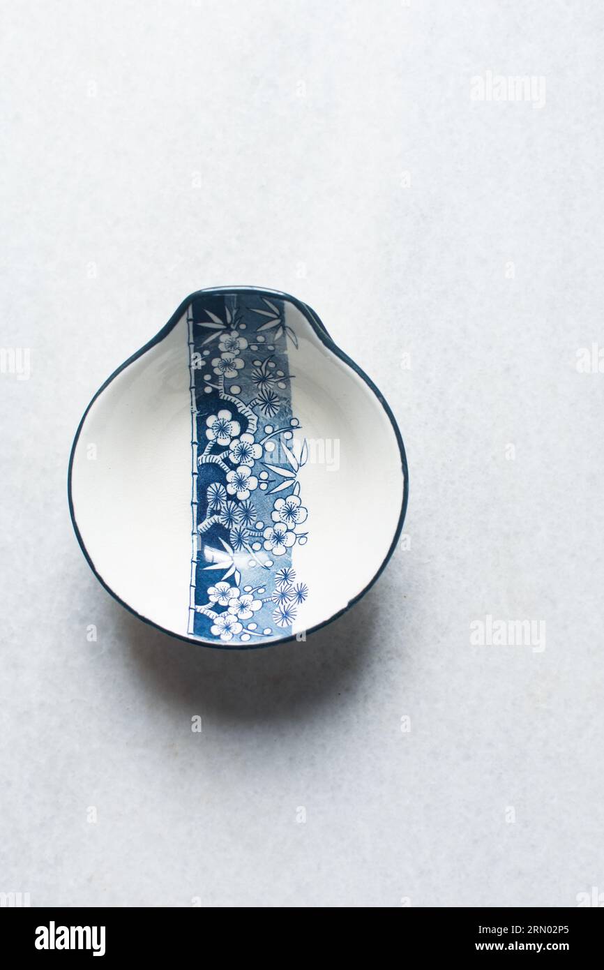 Asian dinnerware hi-res stock photography and images - Alamy