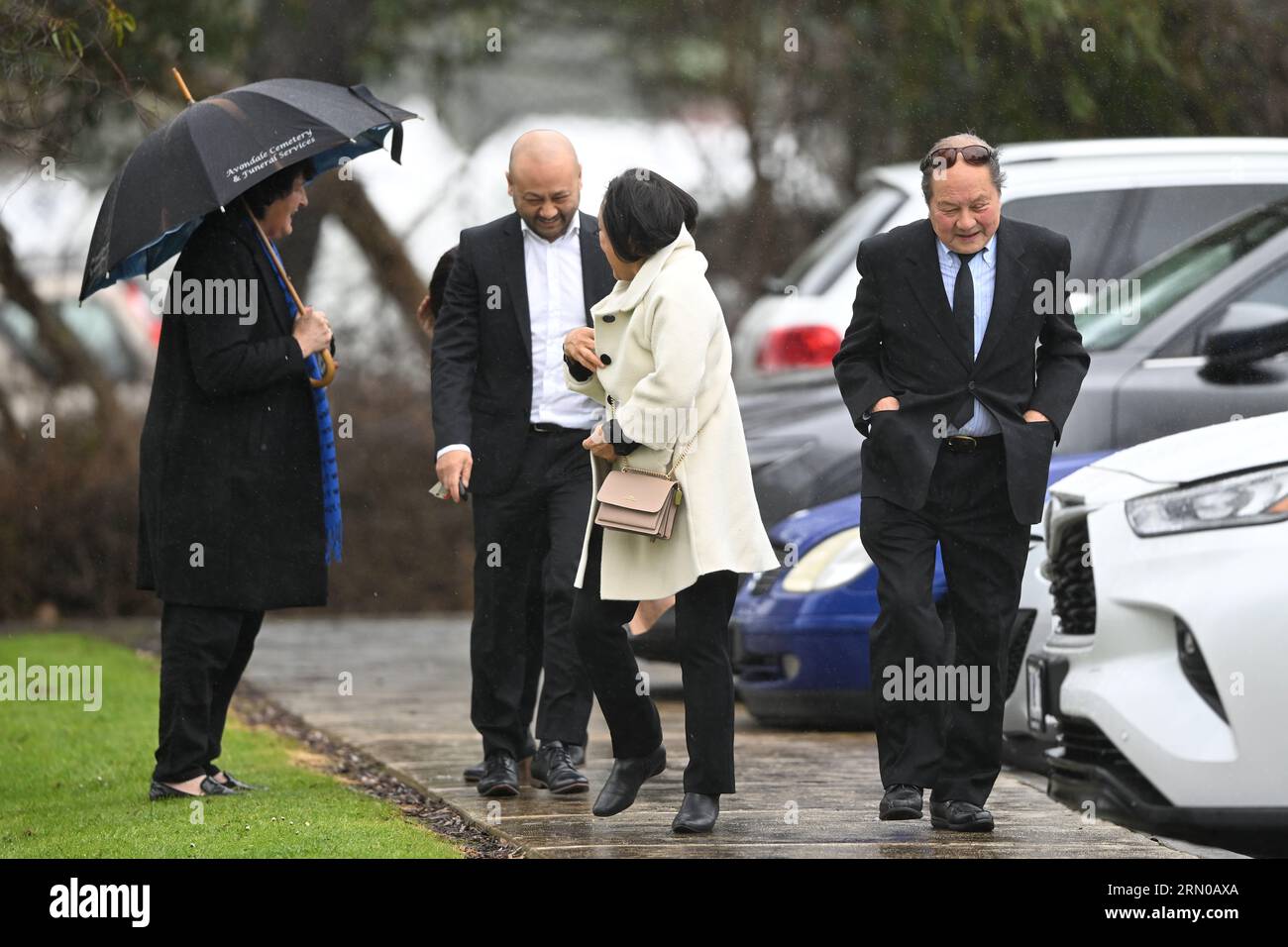 Melbourne, Australia. 31st Aug, 2023. Mourners arrive to the public ...