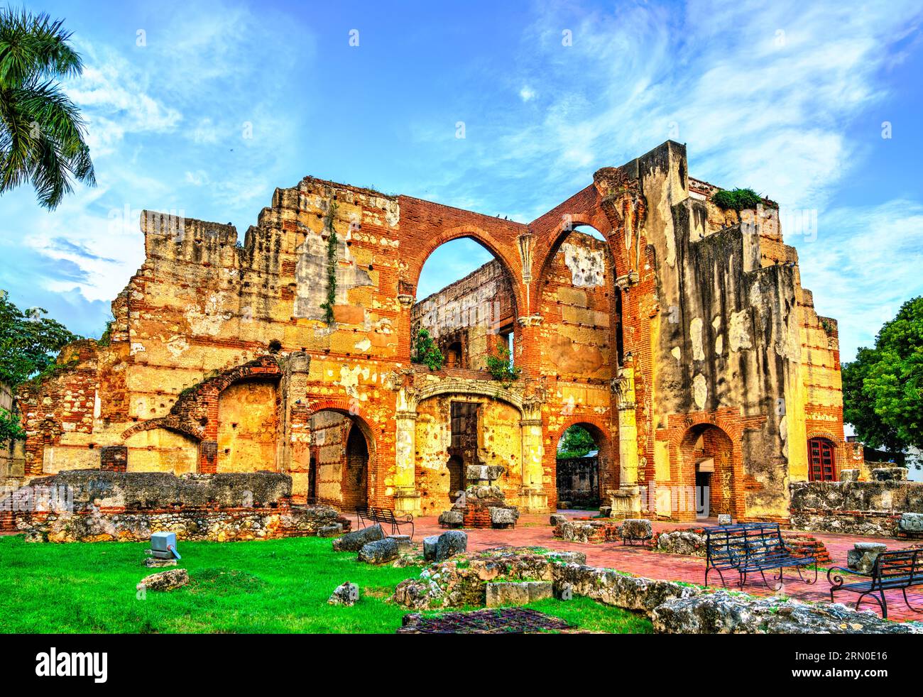 Medieval hospital ruins hi-res stock photography and images - Alamy