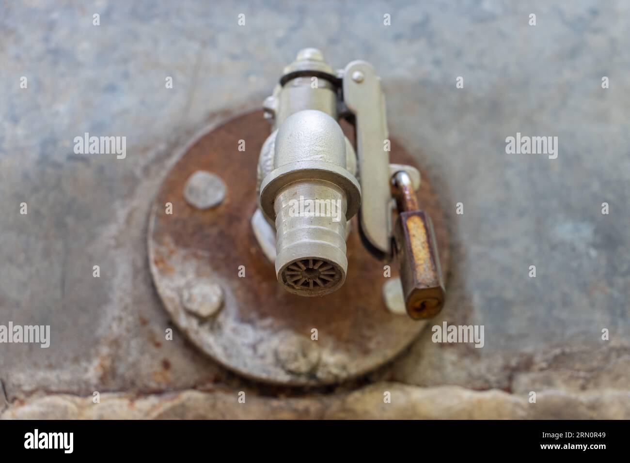 Plumbing lock hi-res stock photography and images - Alamy