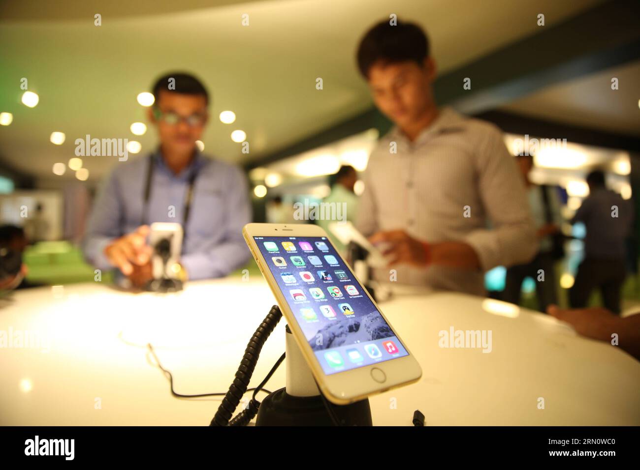 Lmzcambodia phnom hi-res stock photography and images - Alamy