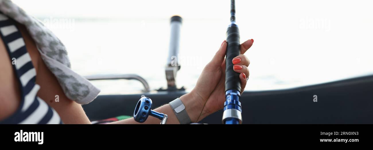 Female deep sea angler fish hi-res stock photography and images - Alamy