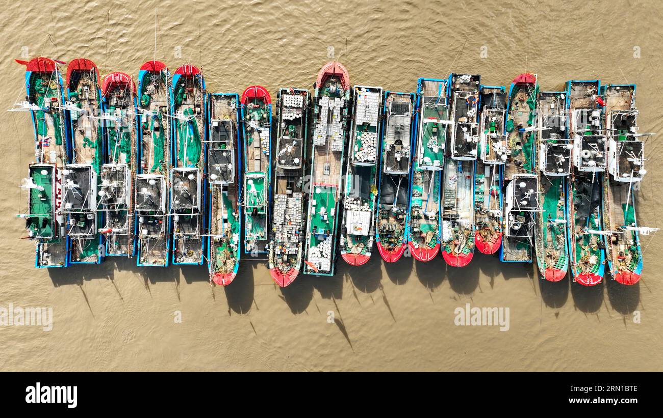 Typhoon kirogi hi-res stock photography and images - Alamy