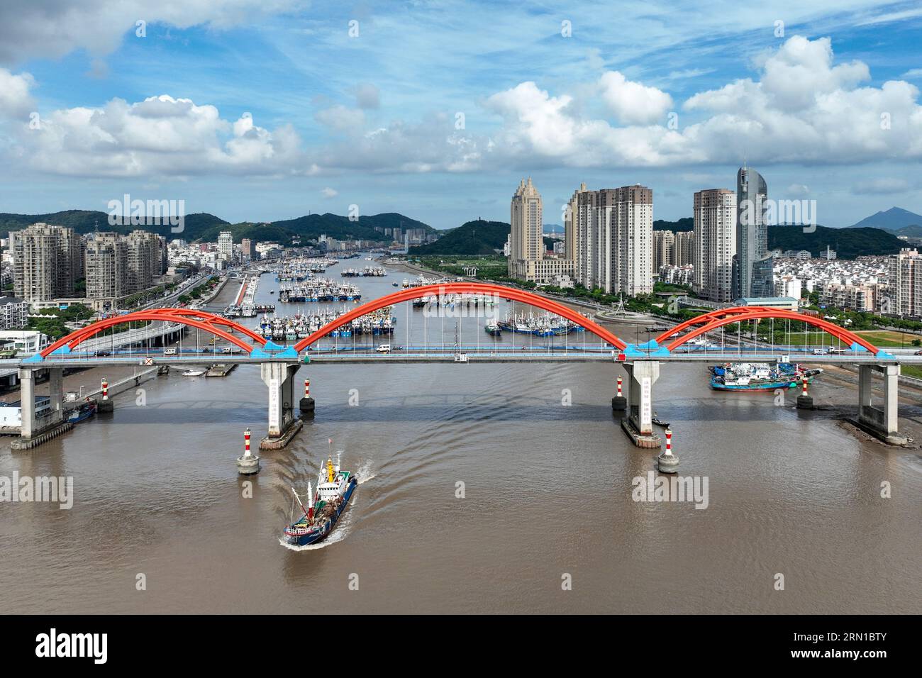 Typhoon kirogi hi-res stock photography and images - Alamy