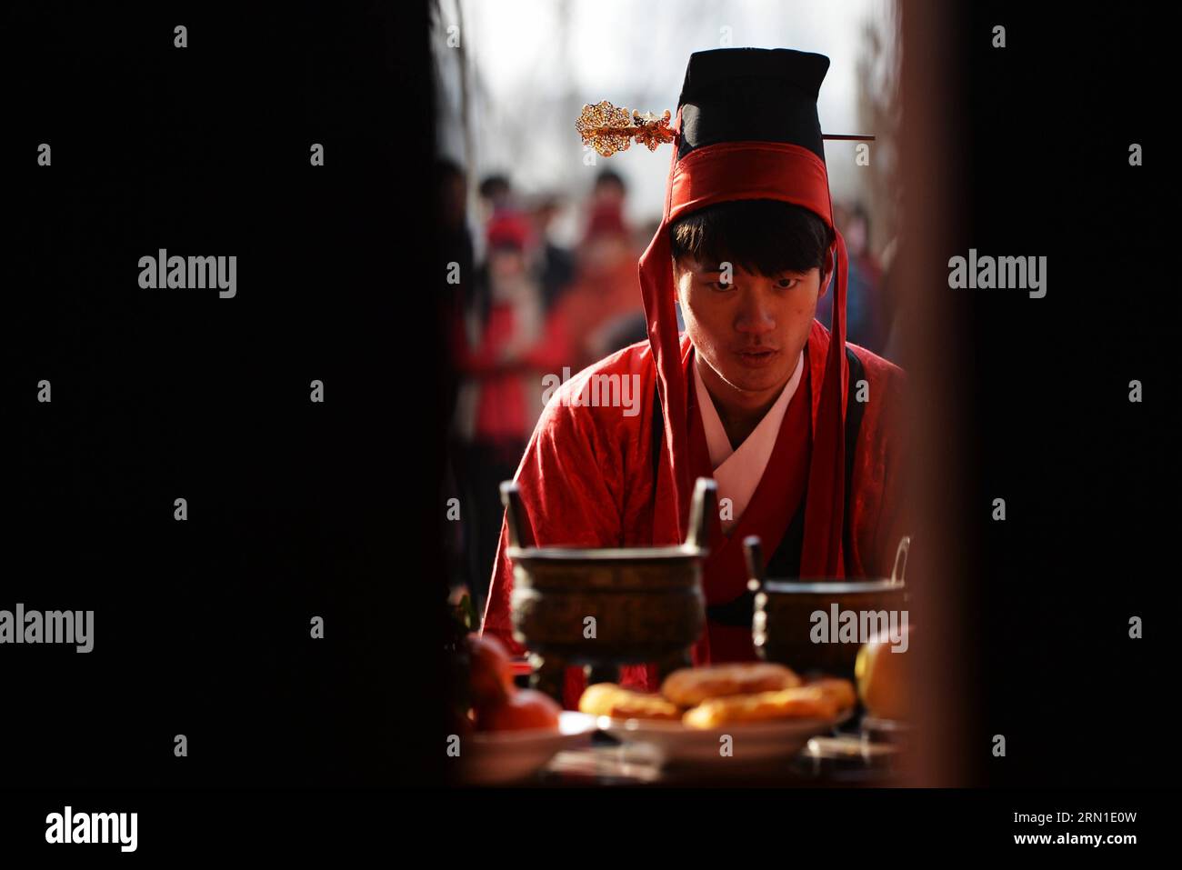 Familyto hi-res stock photography and images - Alamy