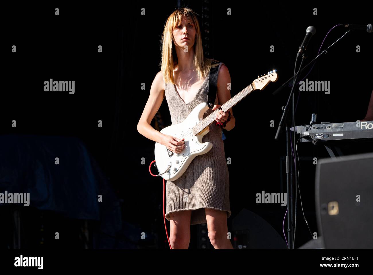 Alice Low playing guitar with H. Hawkline – real name Huw Evans – on ...