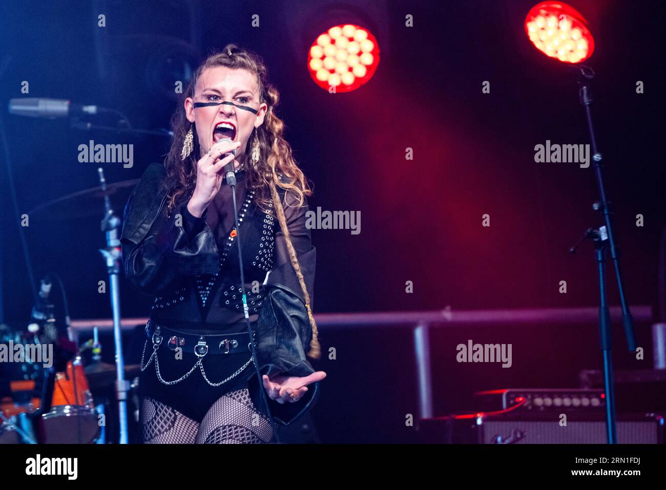 Amy montgomery singer hi-res stock photography and images - Alamy