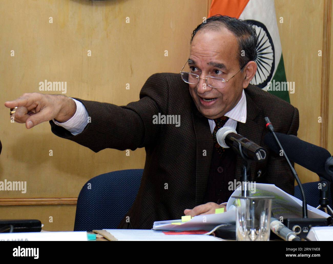Chief election commissioner india hi-res stock photography and images ...