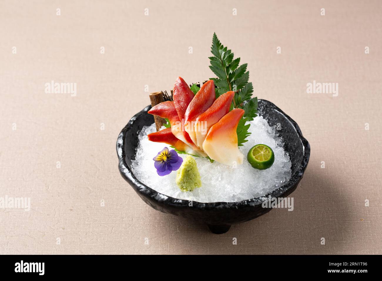 arctic shellfish Sashimi,fresh sashimi set on ice, Japanese food Stock ...