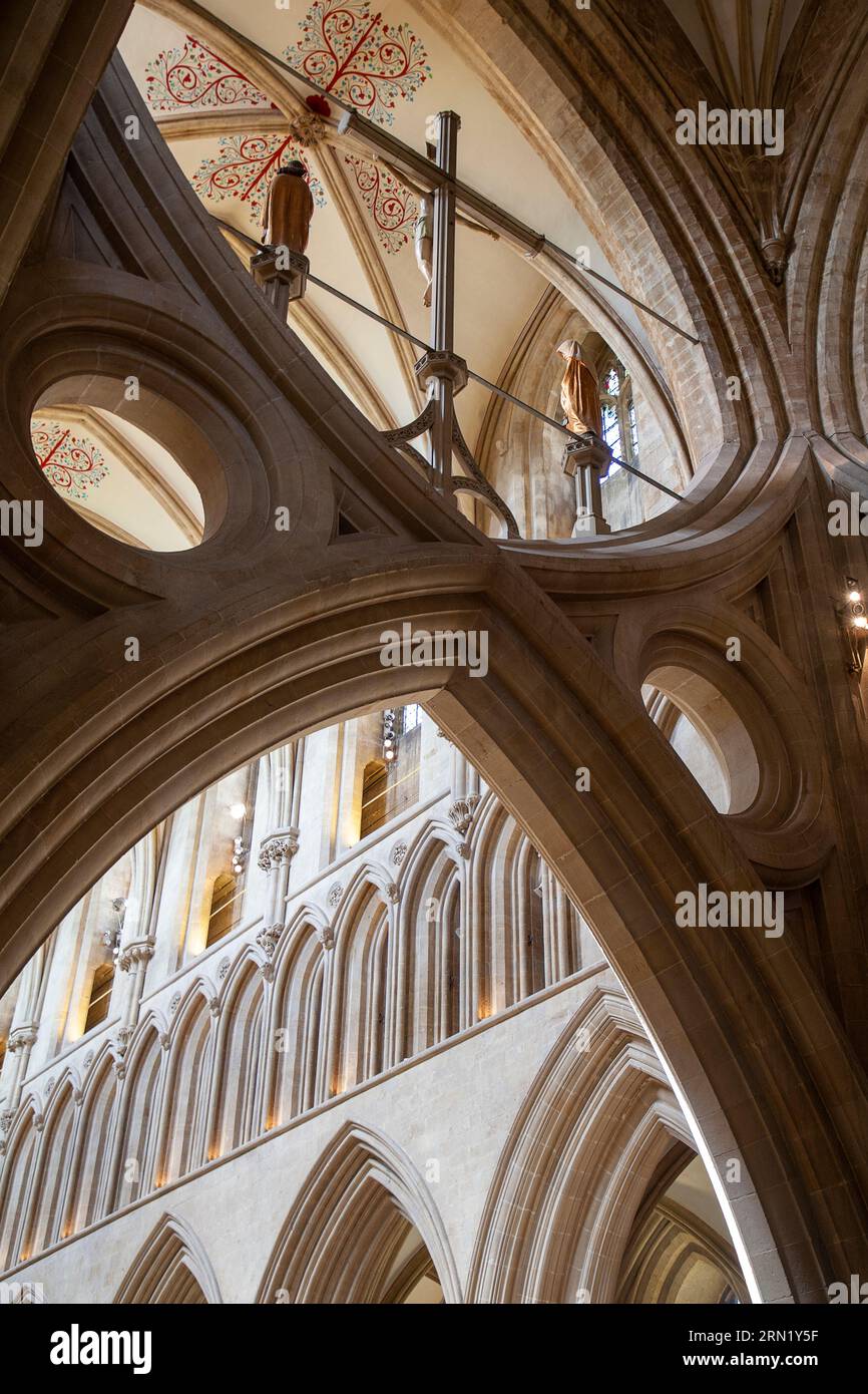 Wells cathedral scissor arches hi-res stock photography and images - Alamy