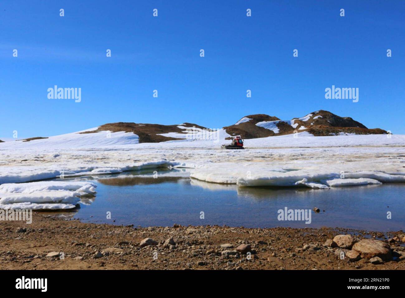 (150131) -- ZHONGSHAN ANTARCTIC STATION, Photo taken on Jan. 30, 2015 ...