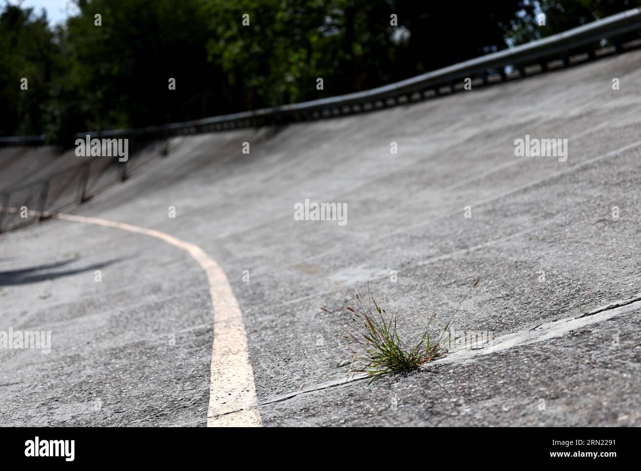 Monza, Italy. 31st Aug, 2023. Circuit atmosphere - old Monza banking ...