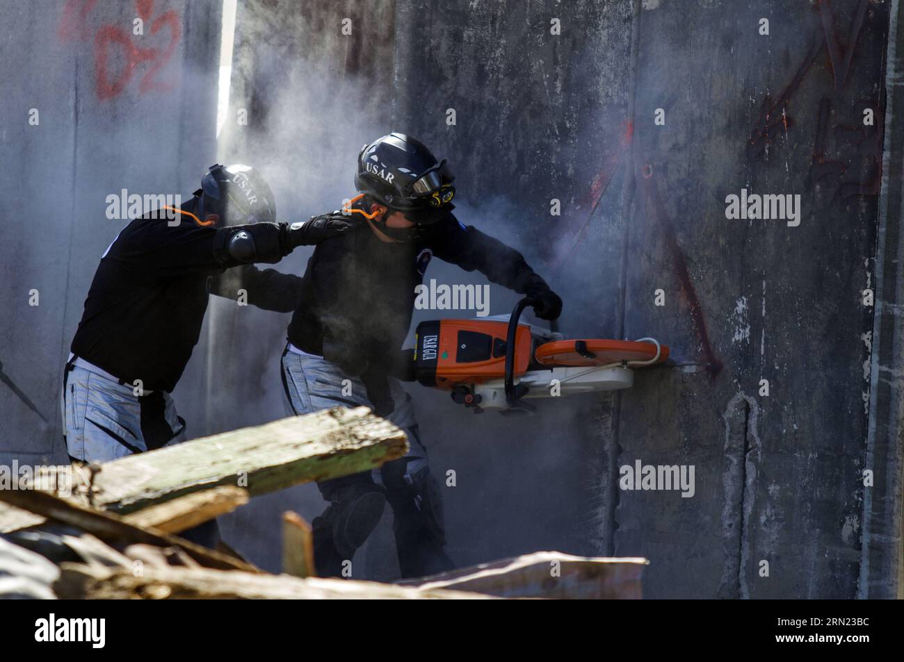 (150205) -- GUATEMALA CITY, Feb. 4, 2015 -- Members of the Urban Search ...