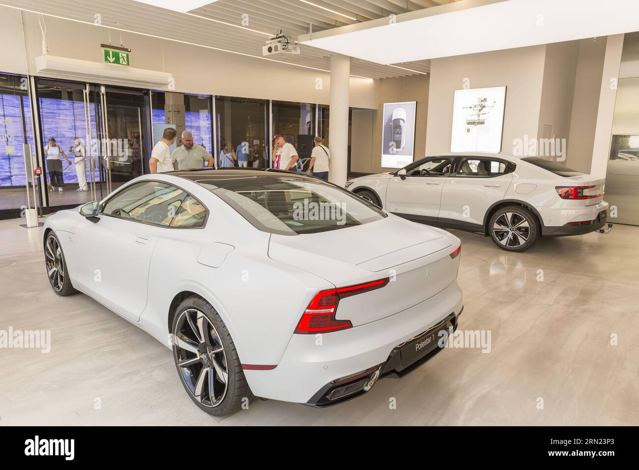 Electric racing technology hi-res stock photography and images - Alamy