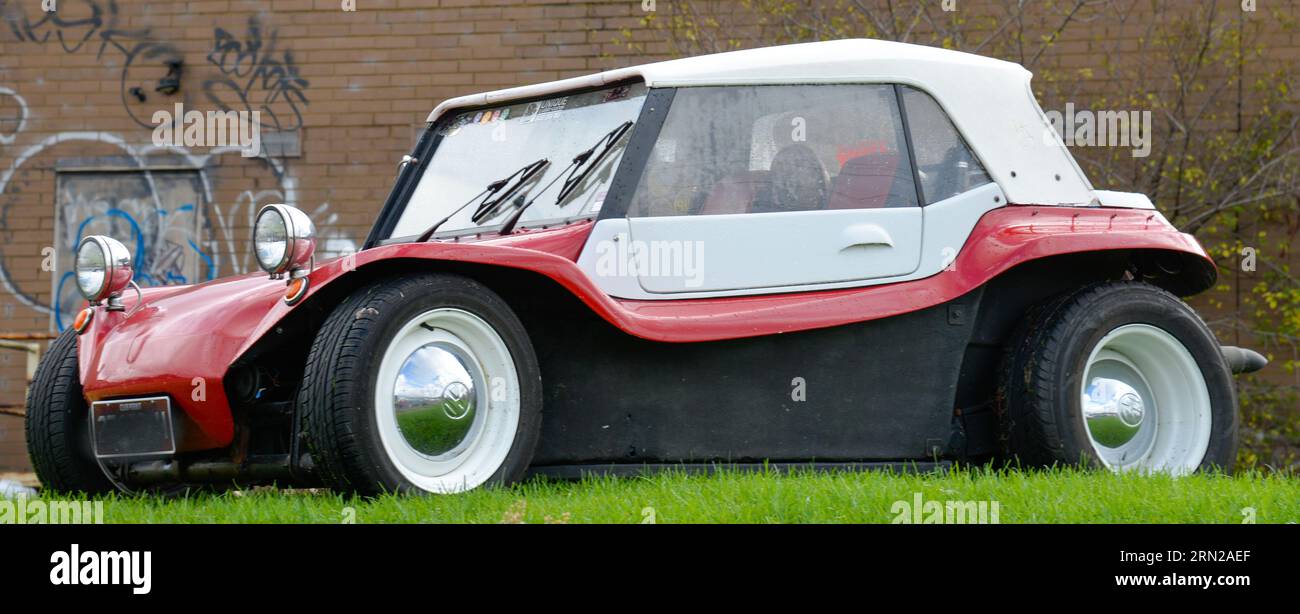 Volkswagen VW Beetle Yellow Vintage Retro Show Shine Day Out, Melbourne Victoria Stock Photo - Alamy