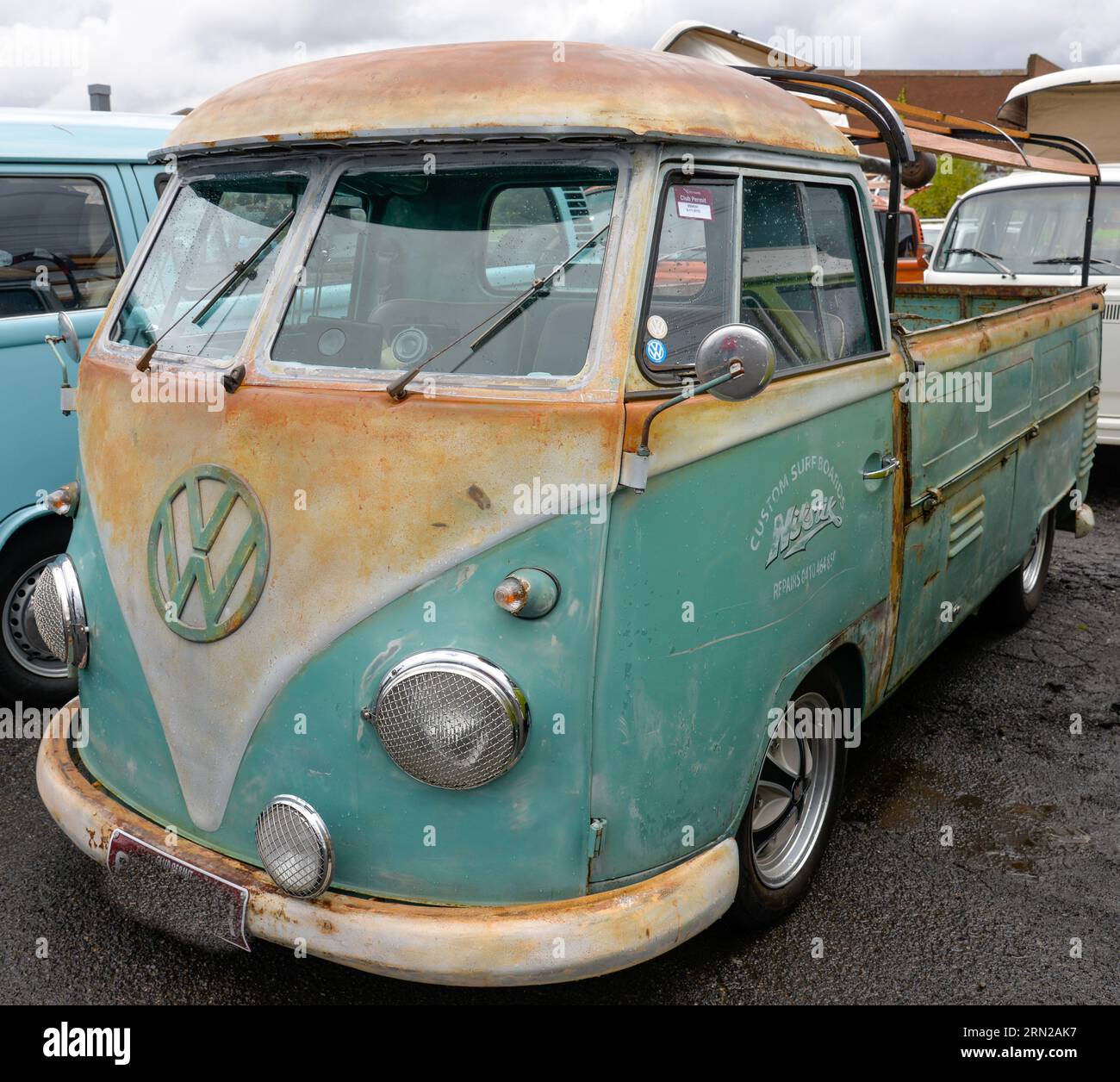 Rusty vw van hi-res stock photography and images - Alamy
