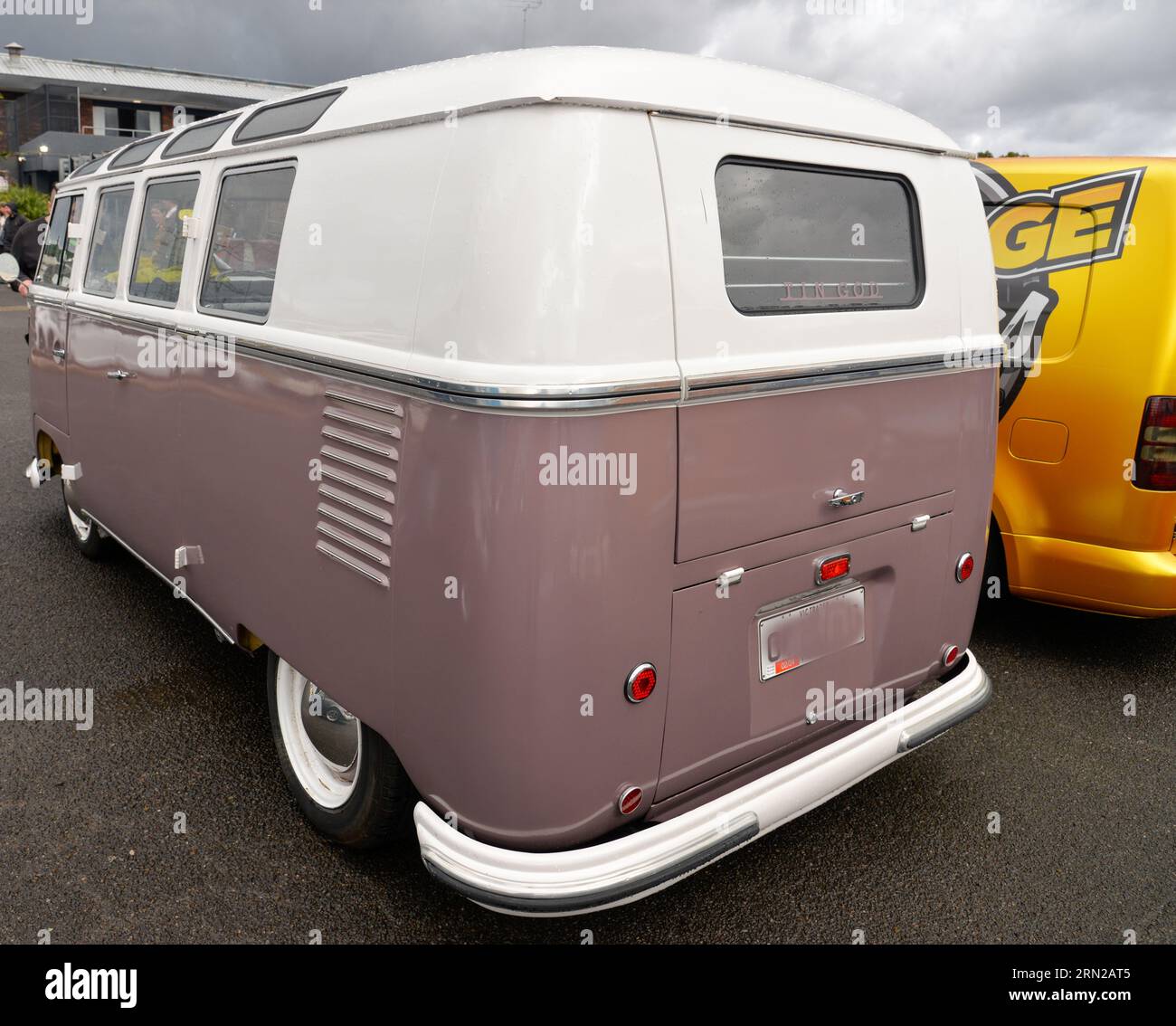 Volkswagen VW Kombi Transporter Mini Van Cream White Salmon Purple ...