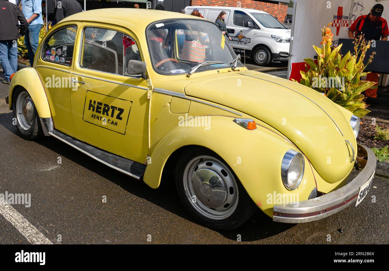 Volkswagen VW Beetle Yellow Vintage Retro Show Shine Day Out, Melbourne Victoria Stock Photo - Alamy