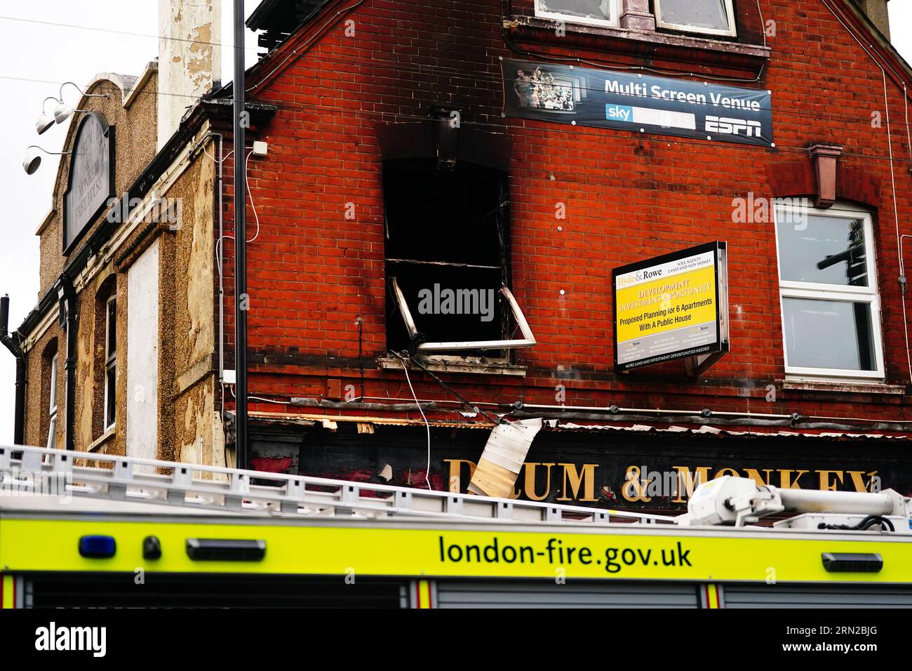 Emergency services attend a fire at the Drum & Monkey pub in Gloucester ...