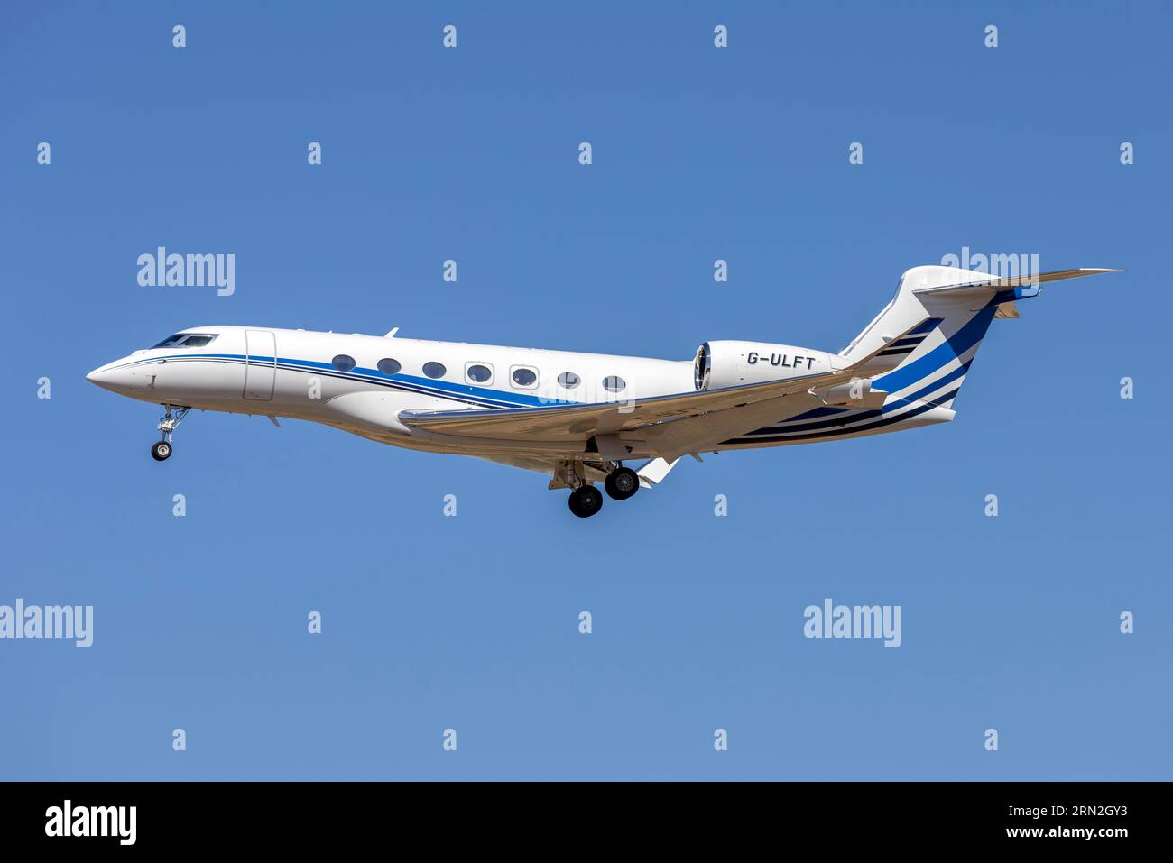 Gulfstream aerospace g600 hi-res stock photography and images - Alamy