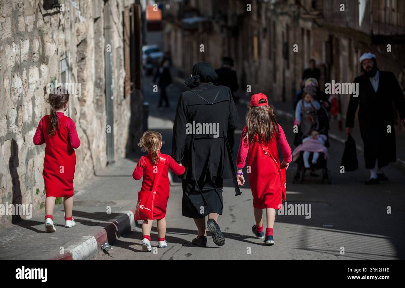 Living in jerusalem hi-res stock photography and images - Alamy
