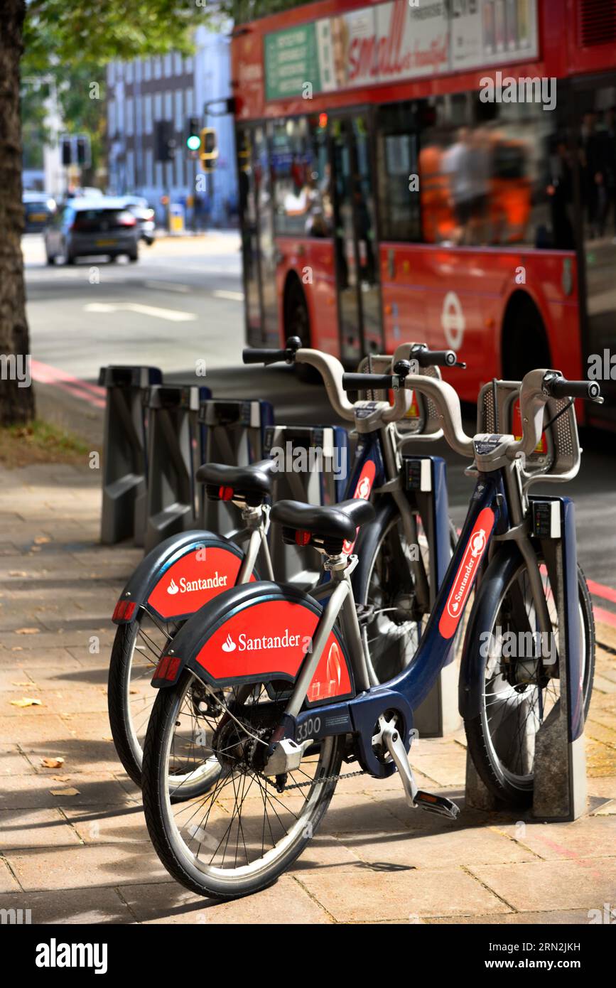 cycles in London Stock Photo - Alamy