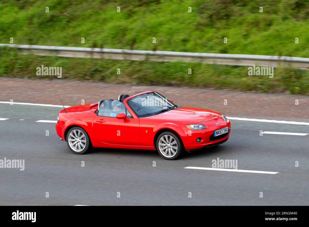 Manual 5 speed 2 door convertible hi-res stock photography and images ...