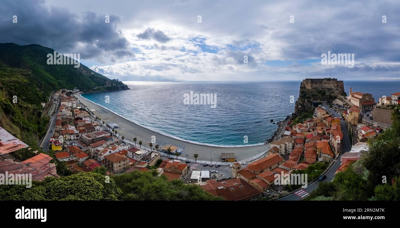 Ruffo castle of scilla hi-res stock photography and images - Alamy
