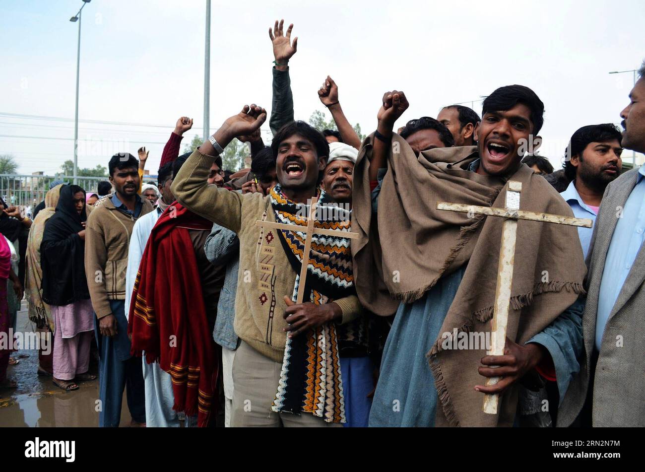 Pakistan lahorechurchtwin hi-res stock photography and images - Alamy