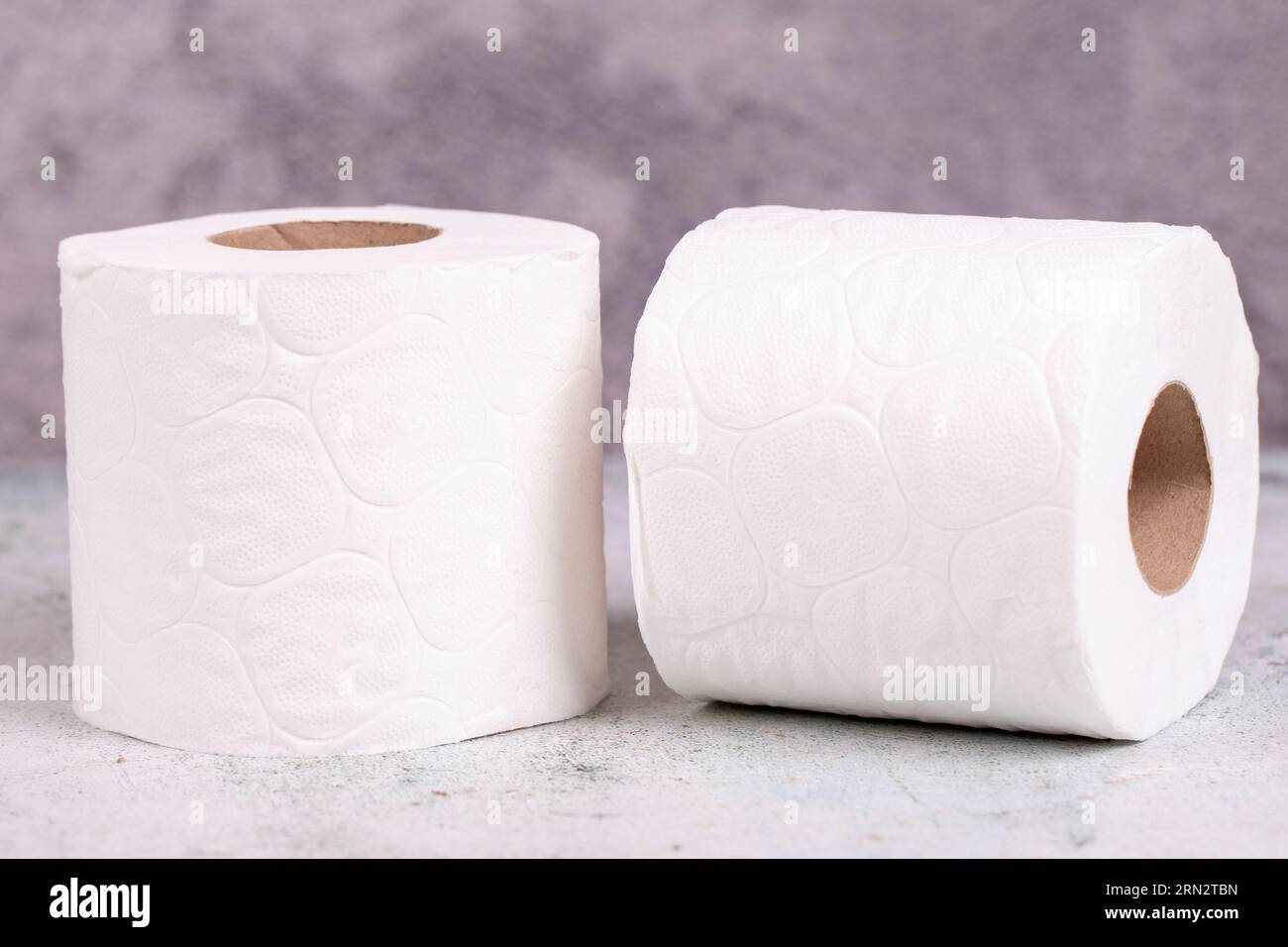 Toilet roll pack hi-res stock photography and images - Alamy
