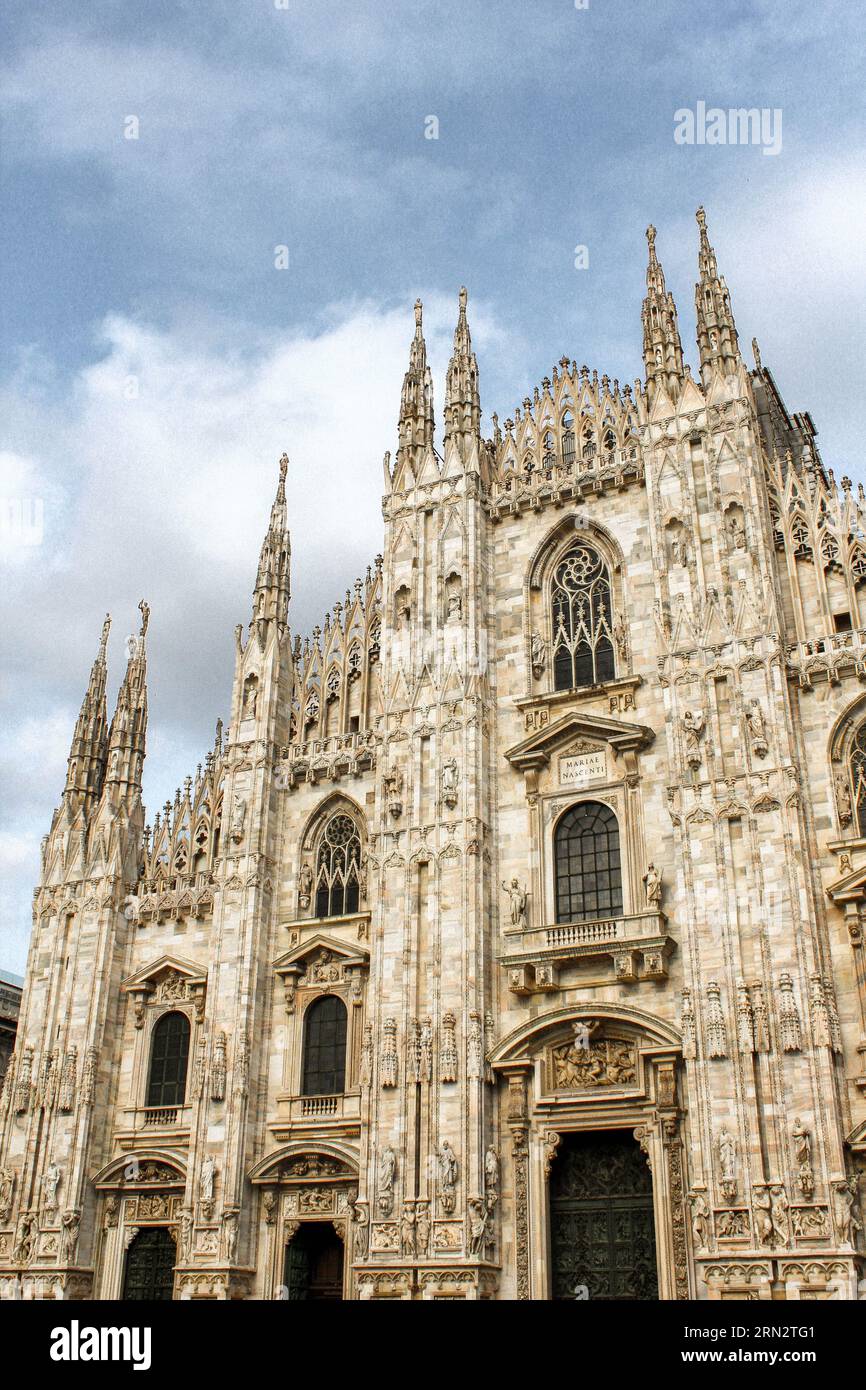 The milan cathedral madonnina hi-res stock photography and images - Alamy